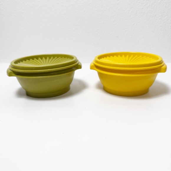 Tupperware | Kitchen | Vintage Tupperware Servalier Bowls Harvest Gold ...